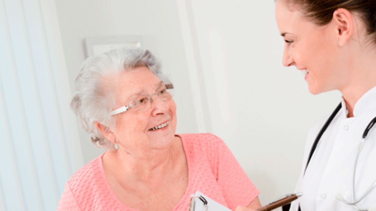 Der Fach-Geriater klopft an die Tür