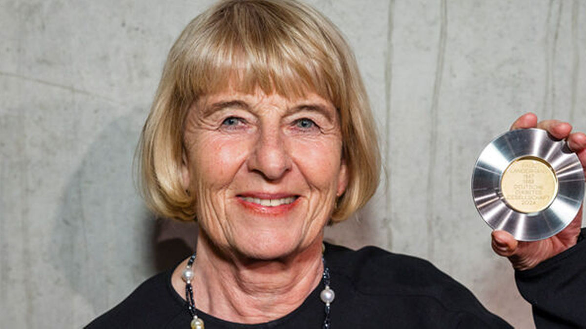 Paul-Langerhans-Medaille für die Forscherin Professor Dr. Anette ...